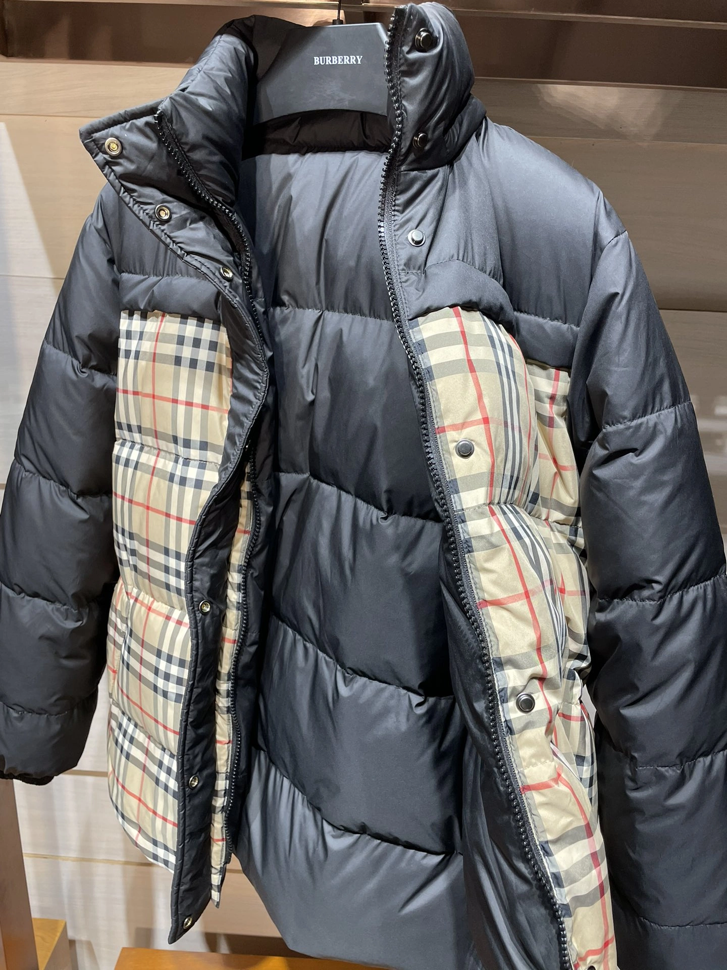 Discounted Burberry Down Jackets