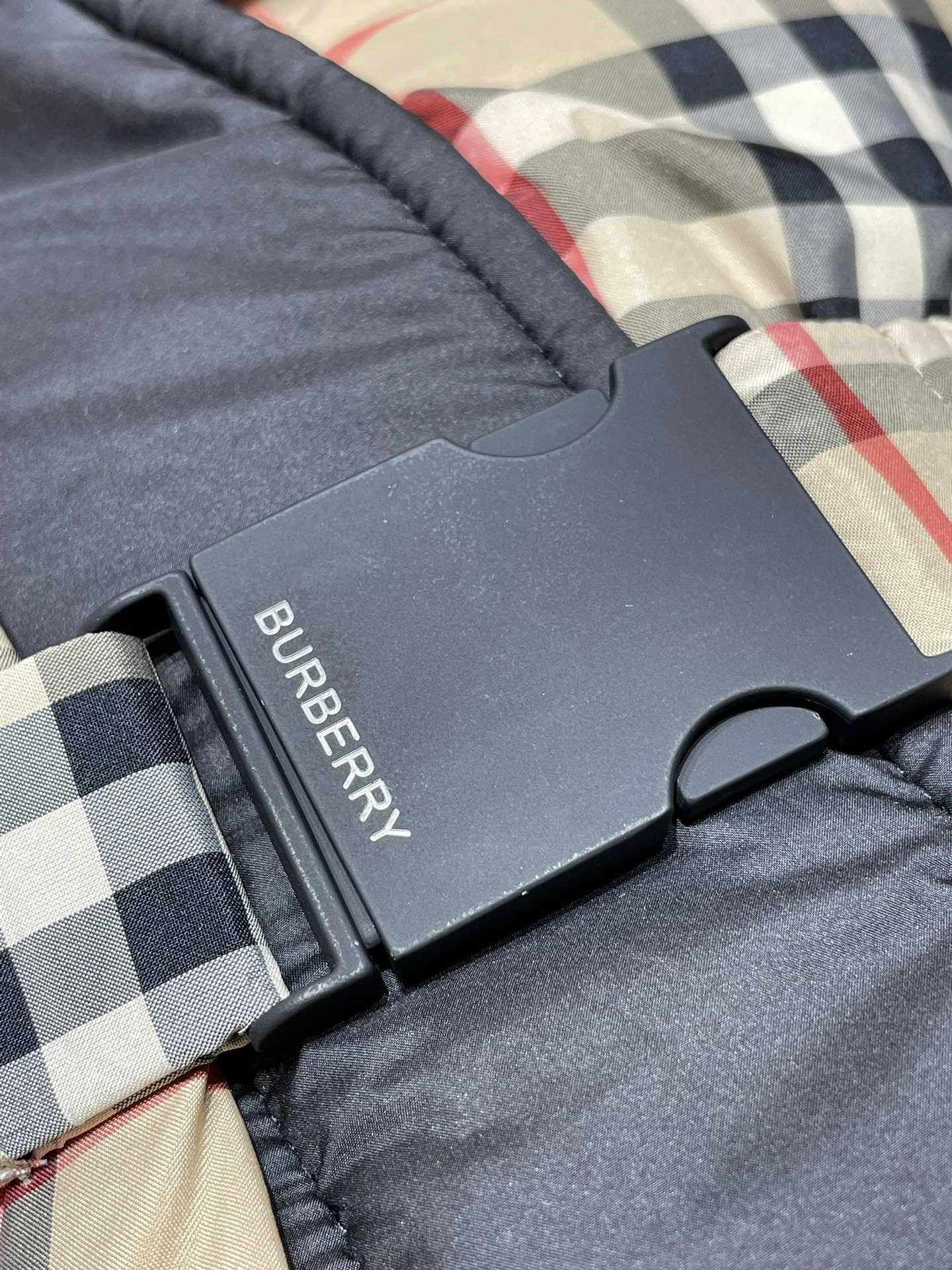 Discounted Burberry Down Jackets