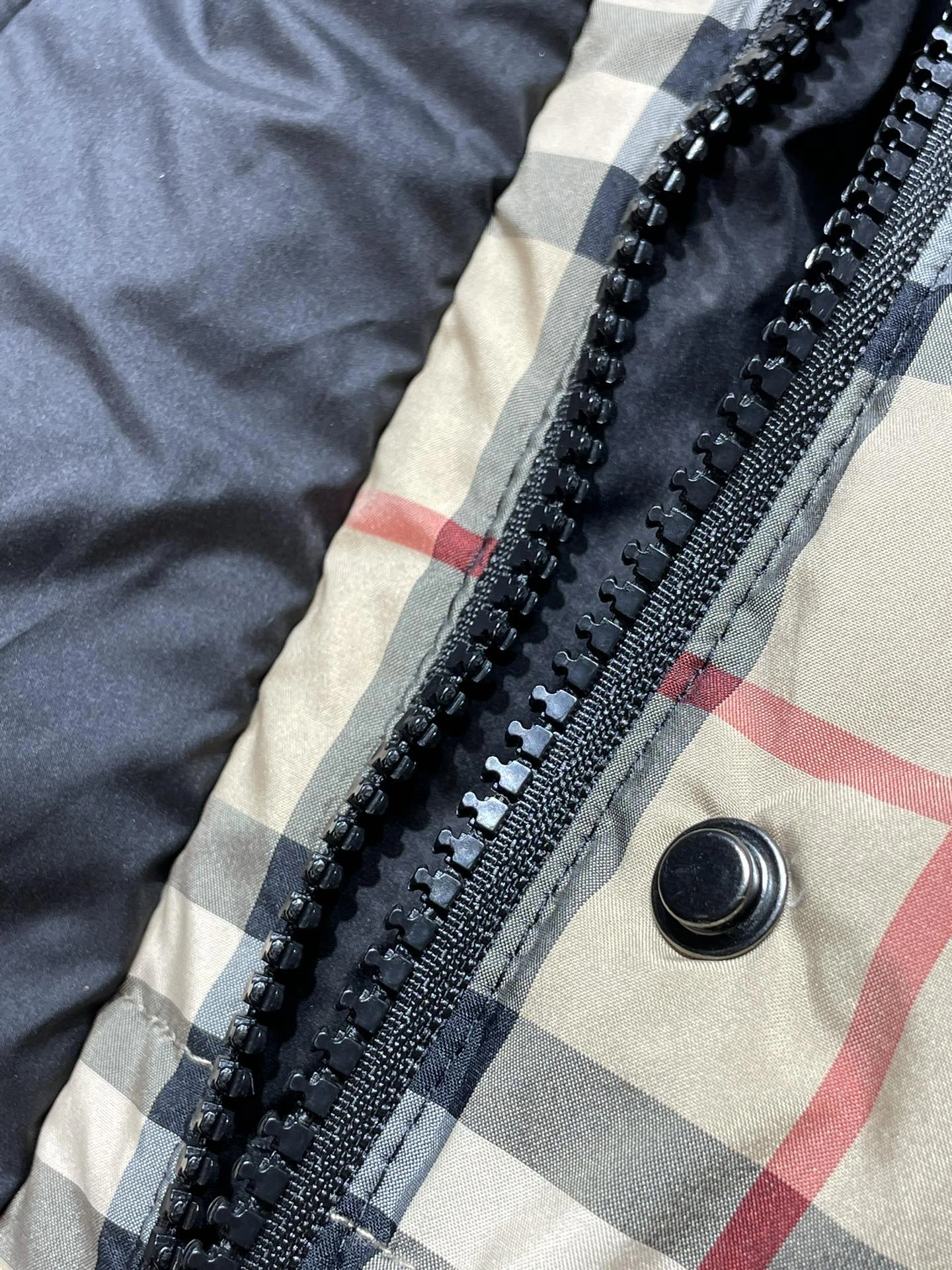 Discounted Burberry Down Jackets
