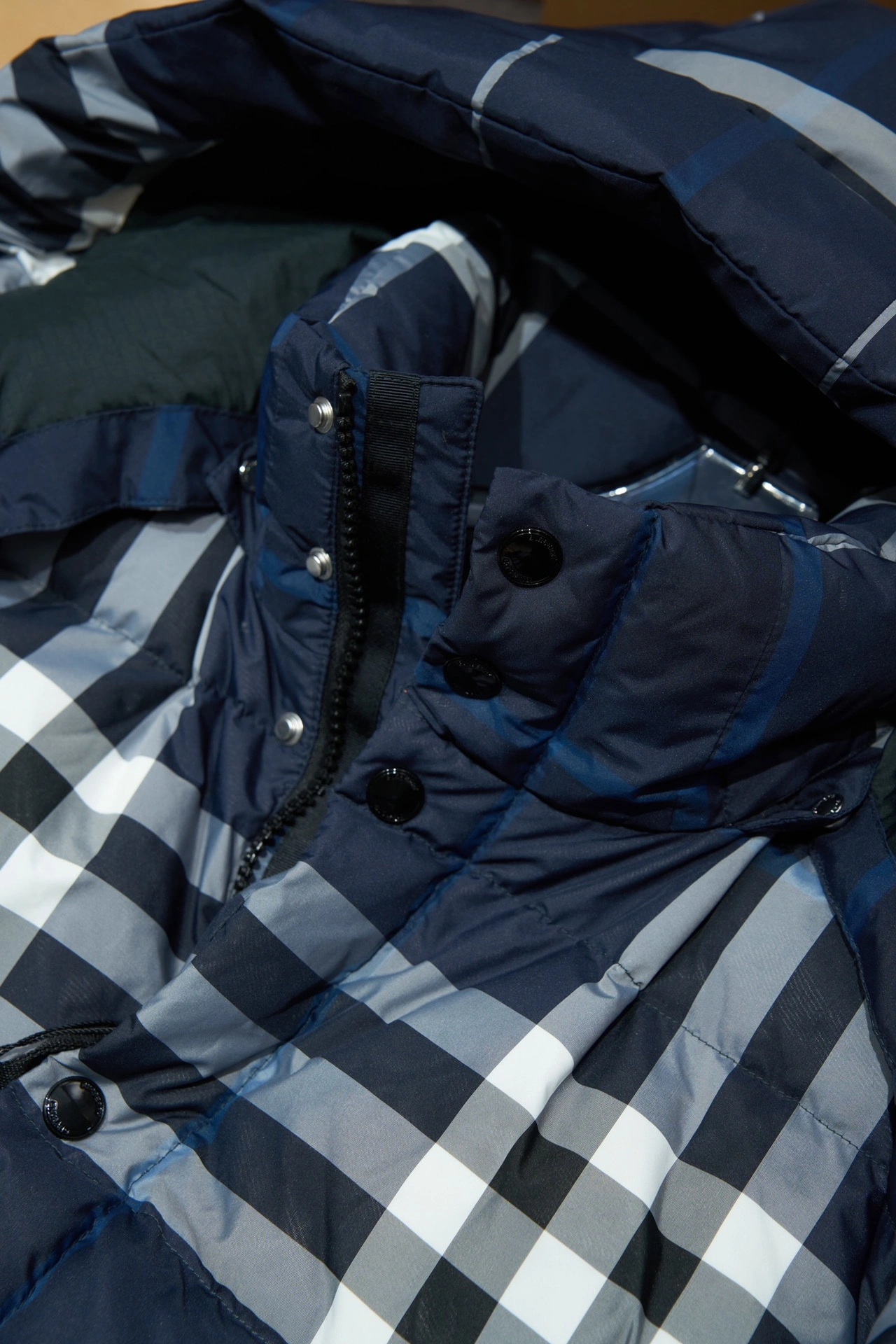 Low-cost Burberry Down Jackets
