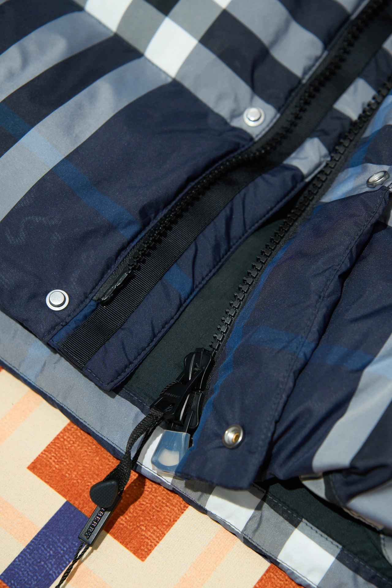 Low-cost Burberry Down Jackets