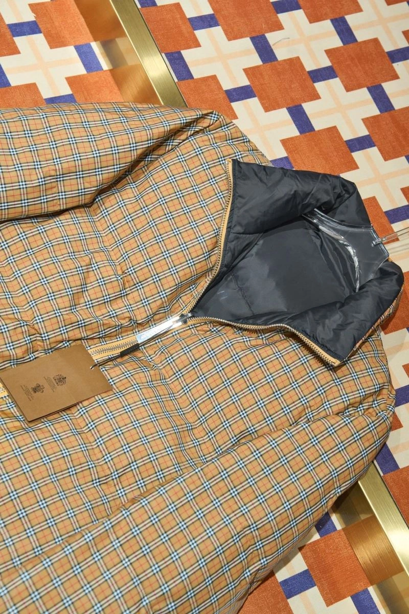 Inexpensive Burberry Down Jackets