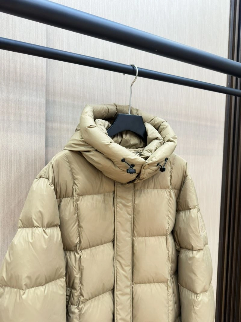 Low-cost Burberry Down Jackets