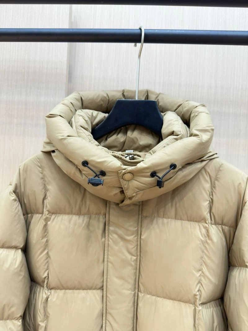 Low-cost Burberry Down Jackets