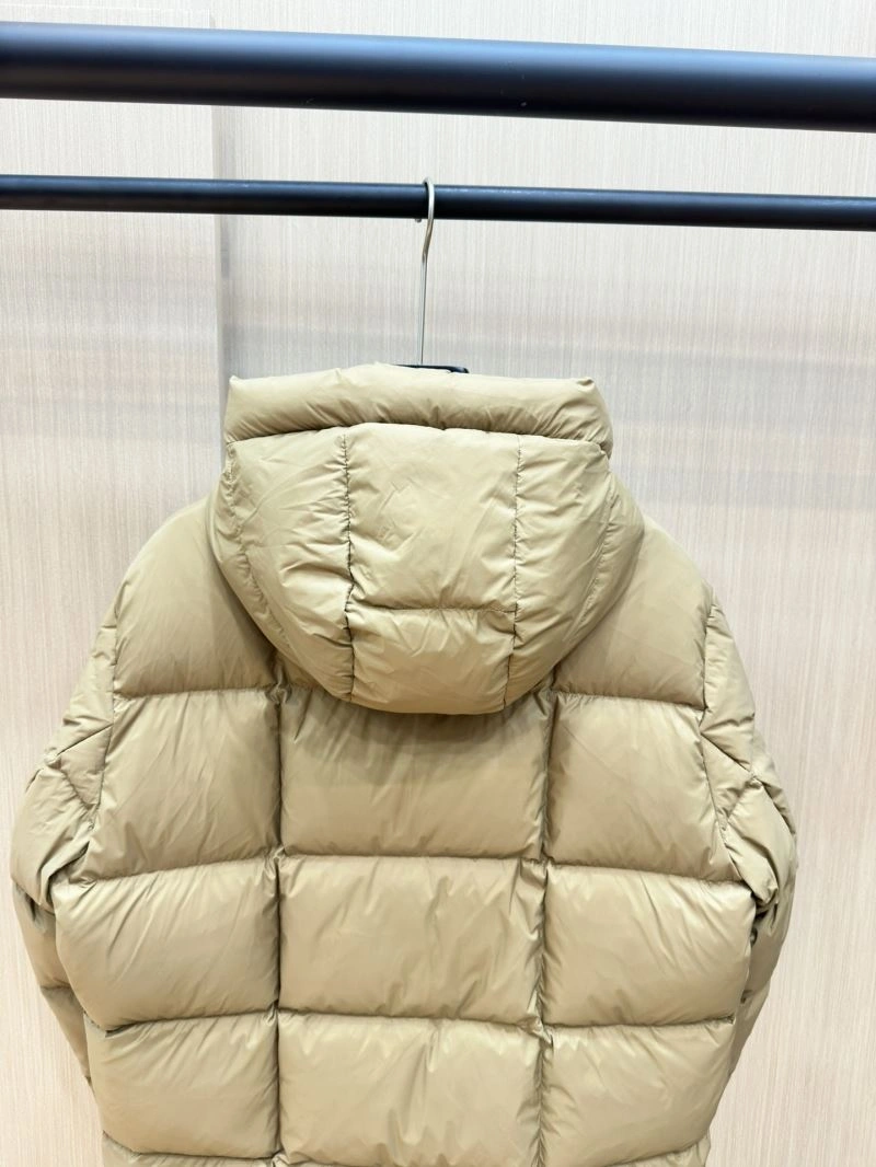 Low-cost Burberry Down Jackets