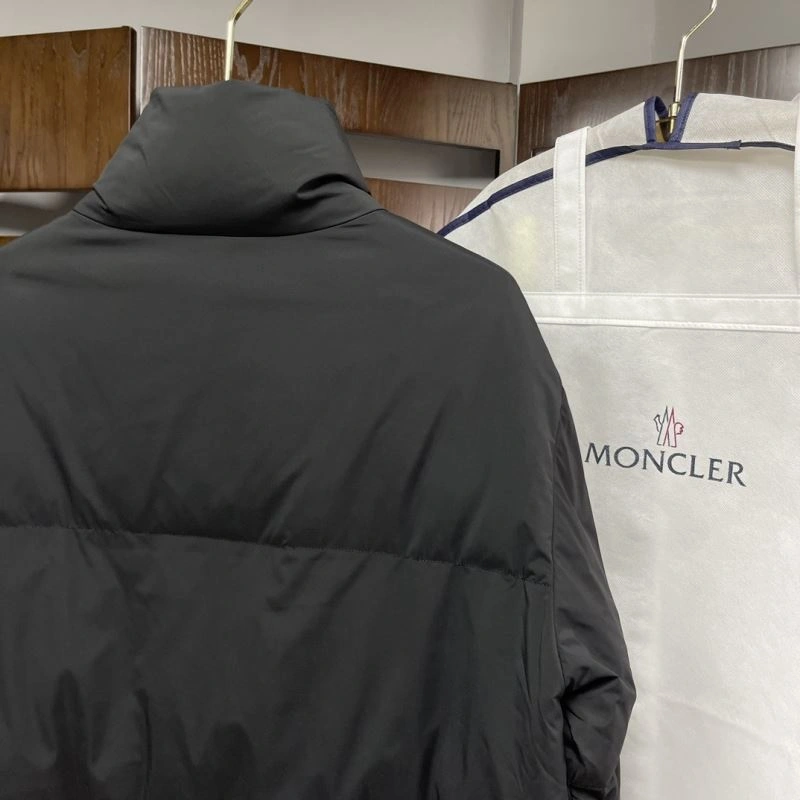 Low-cost Burberry Down Jackets