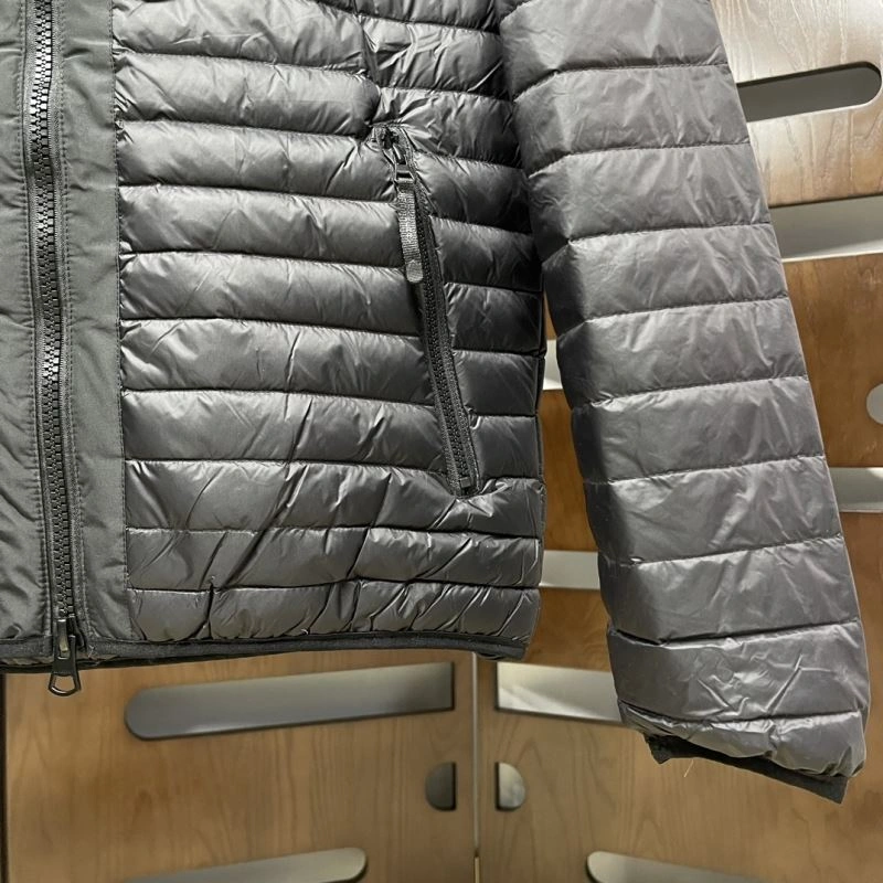 Accurate model Burberry Down Jackets