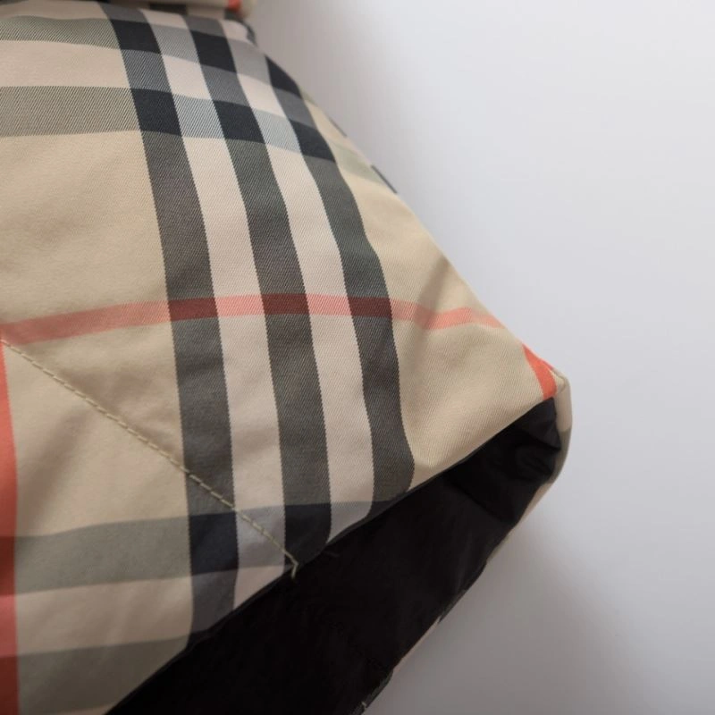 Low-cost Burberry Down Jackets