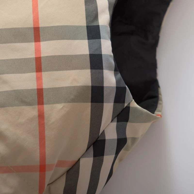 Low-cost Burberry Down Jackets