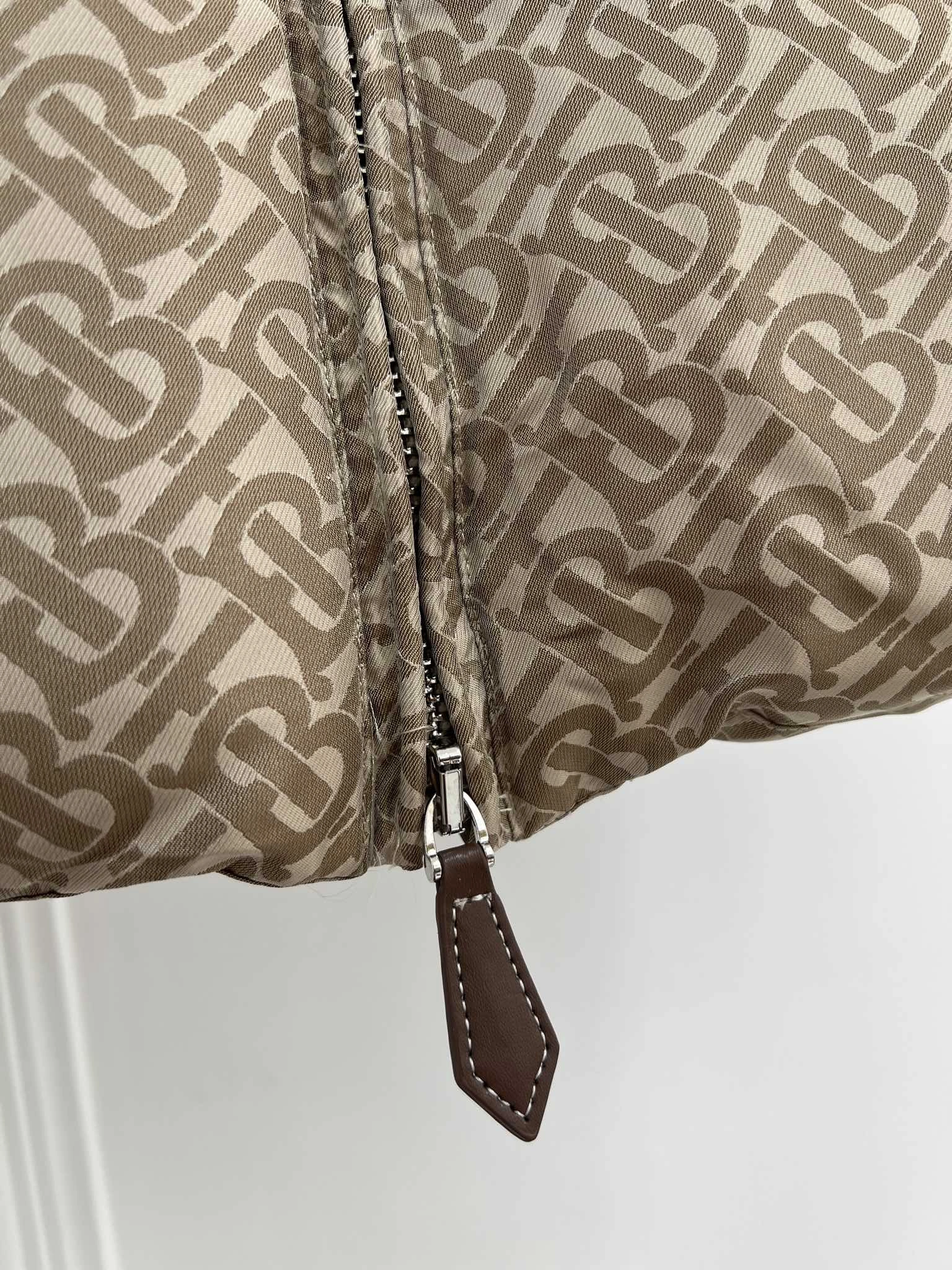 1:1 copy Burberry Down Jackets