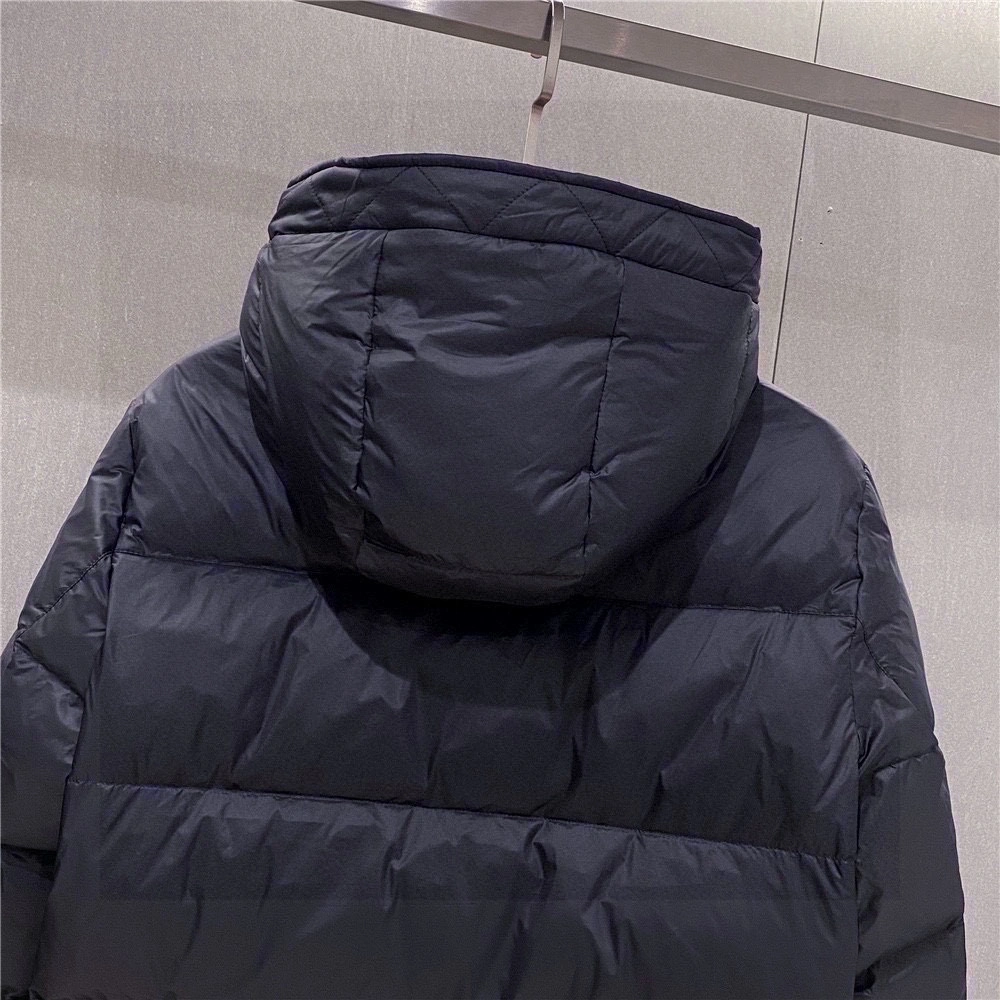Bargain Burberry Down Jackets