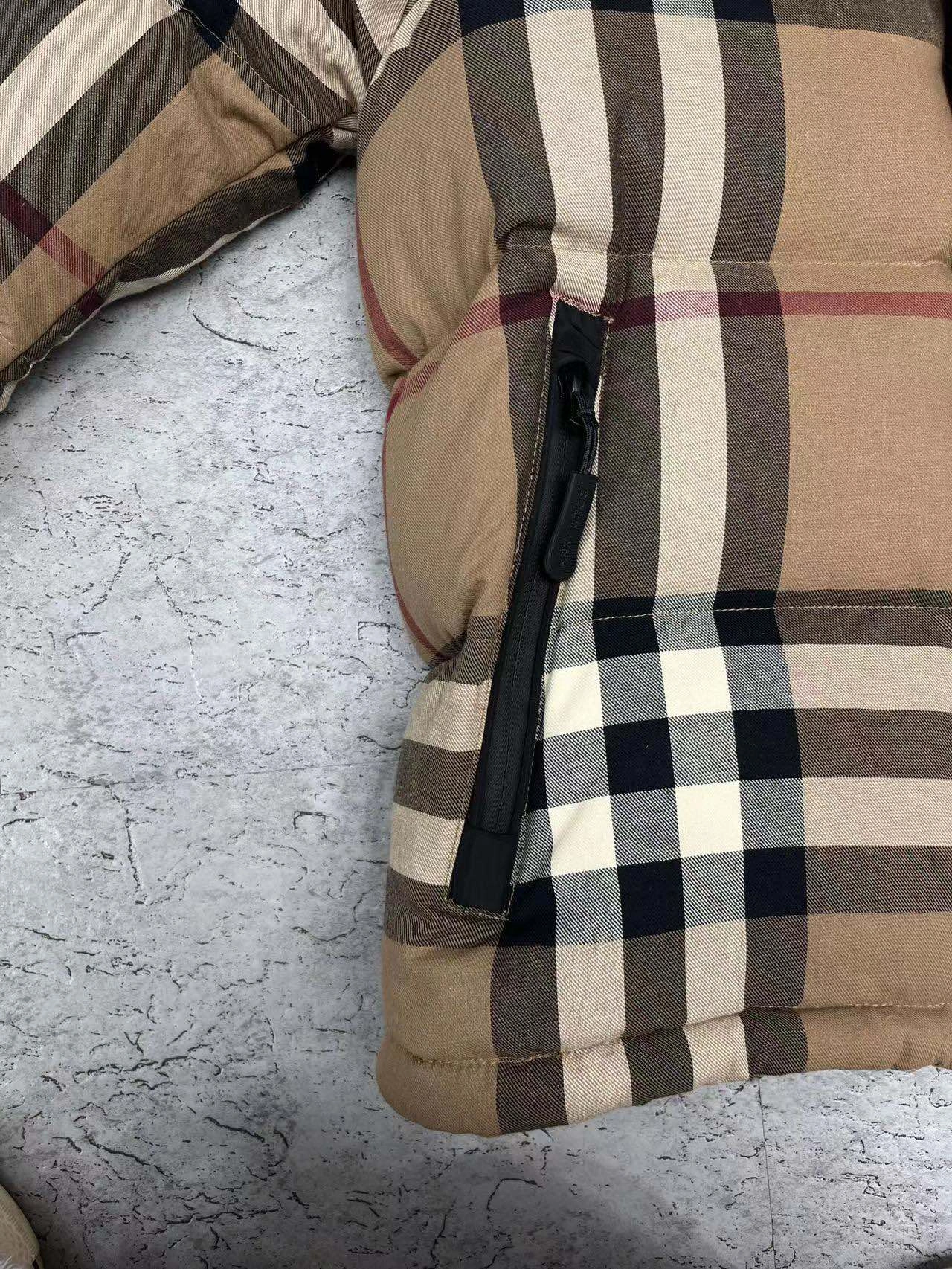 Discounted Burberry Down Jackets