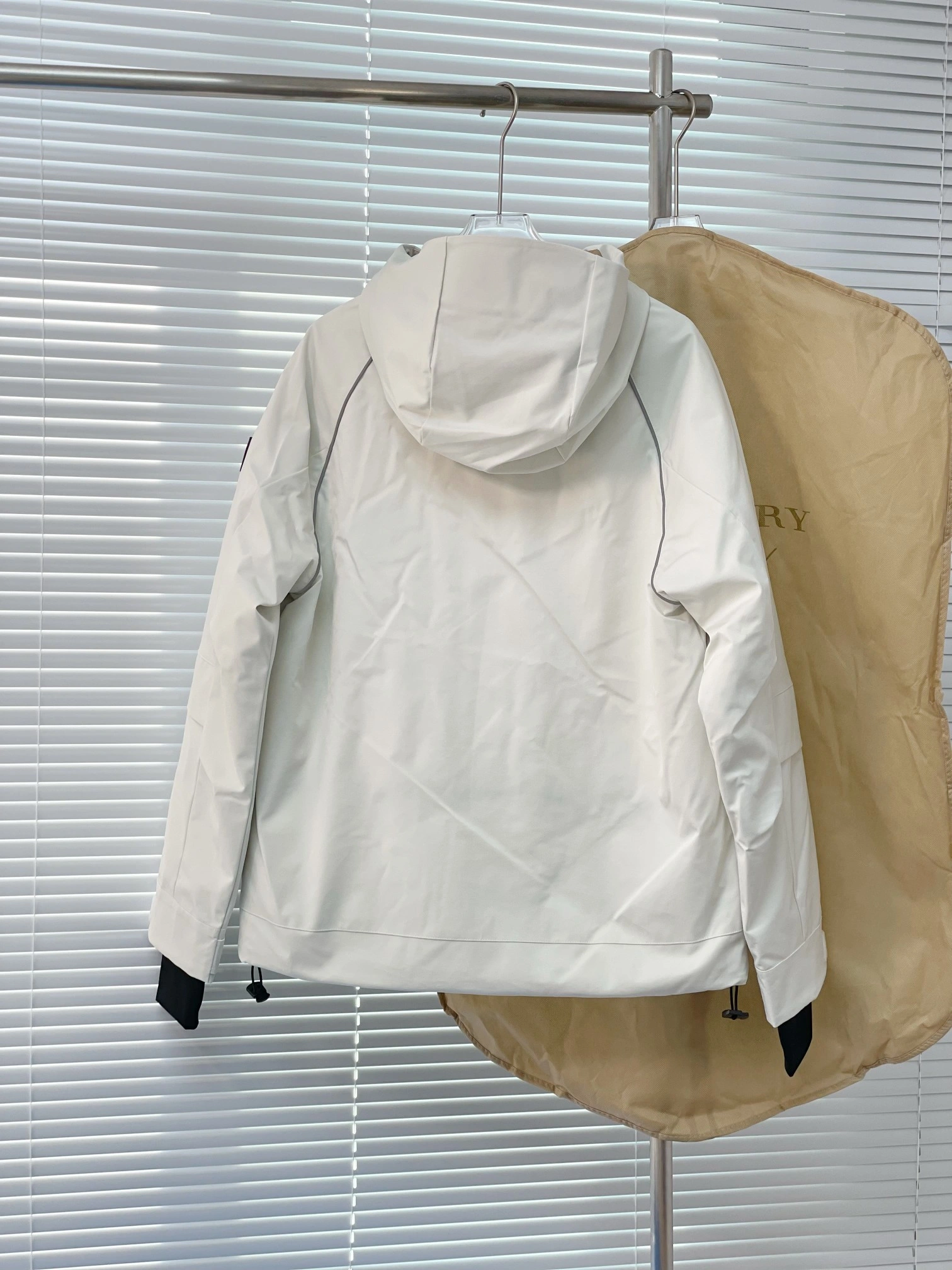 Discounted Burberry Down Jackets