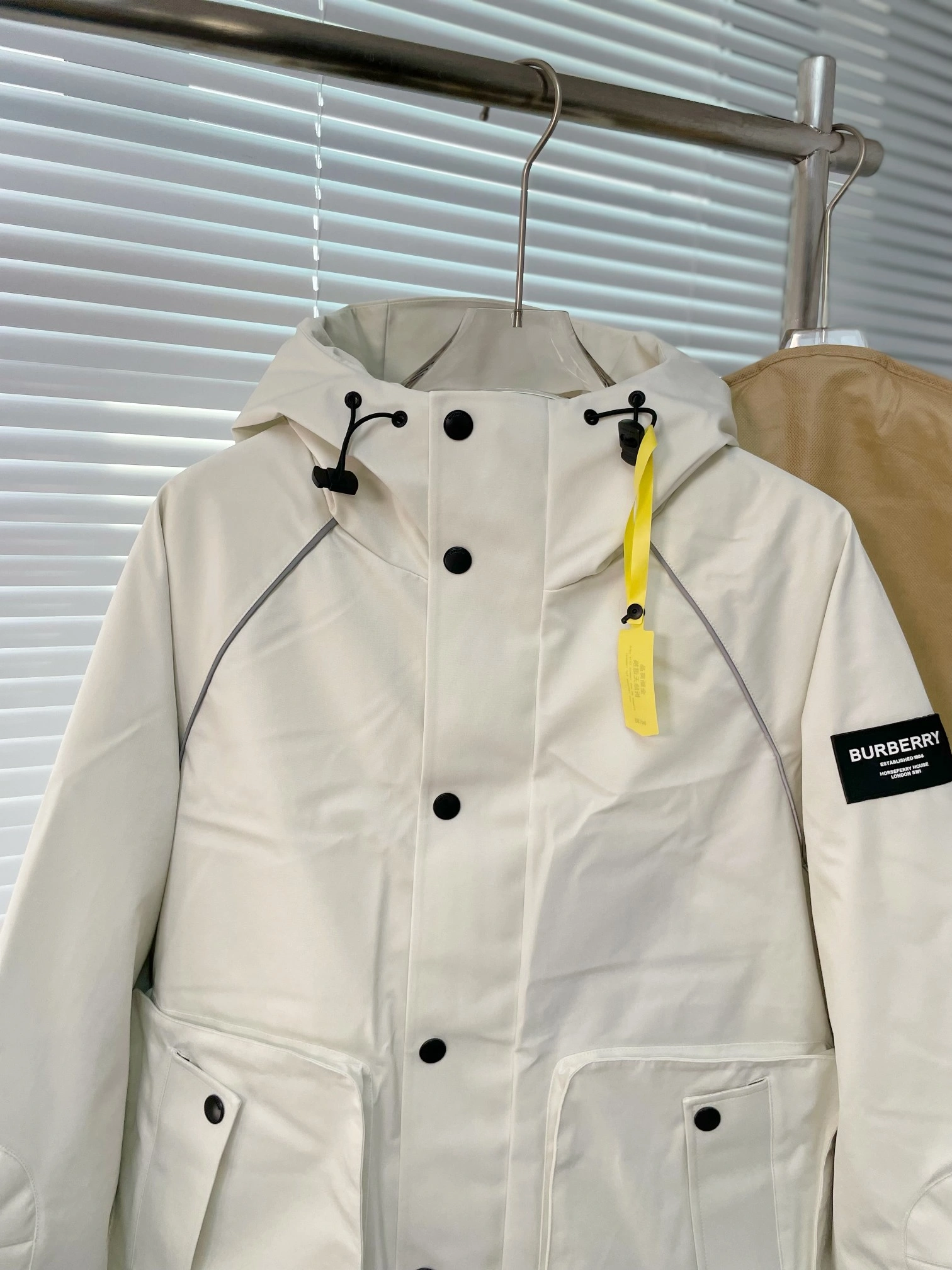Discounted Burberry Down Jackets