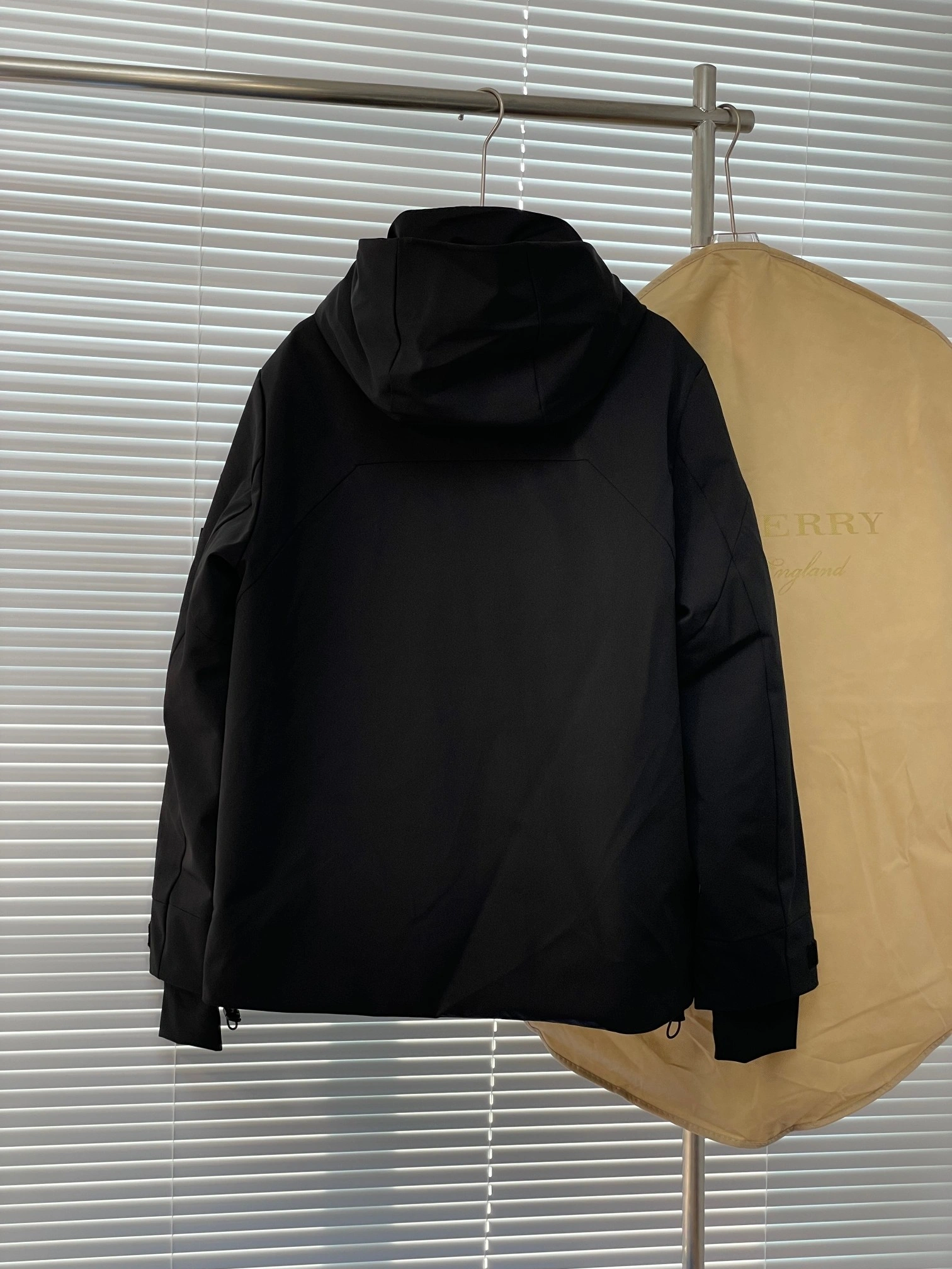 Brand-original Burberry Down Jackets