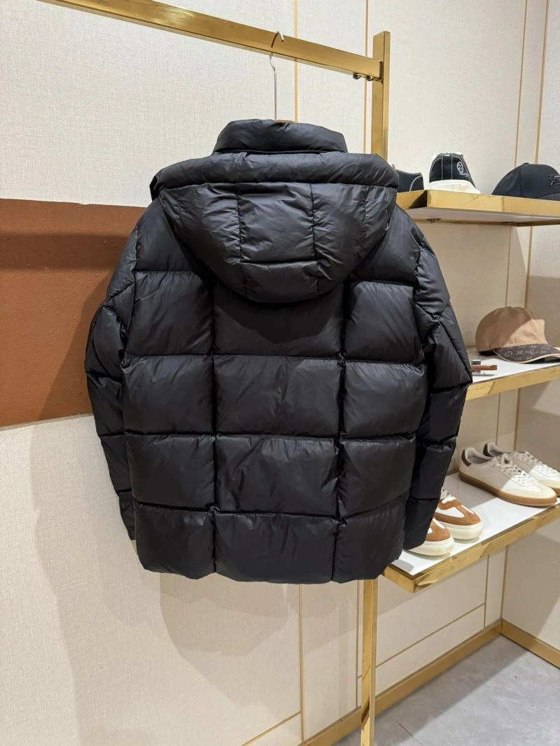Low-cost Burberry Down Jackets