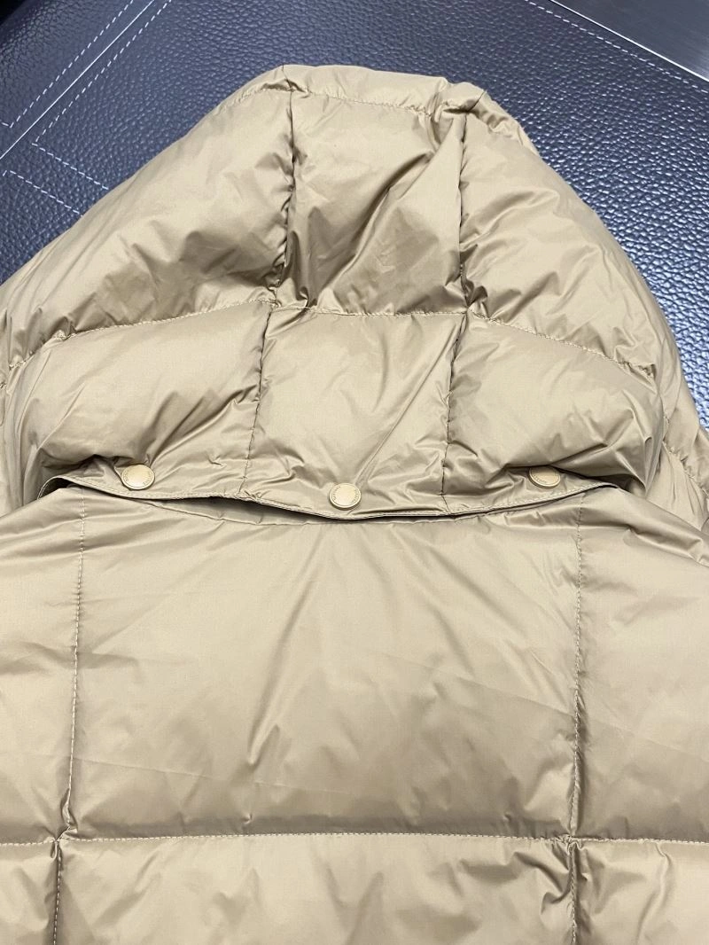 Low-cost Burberry Down Jackets