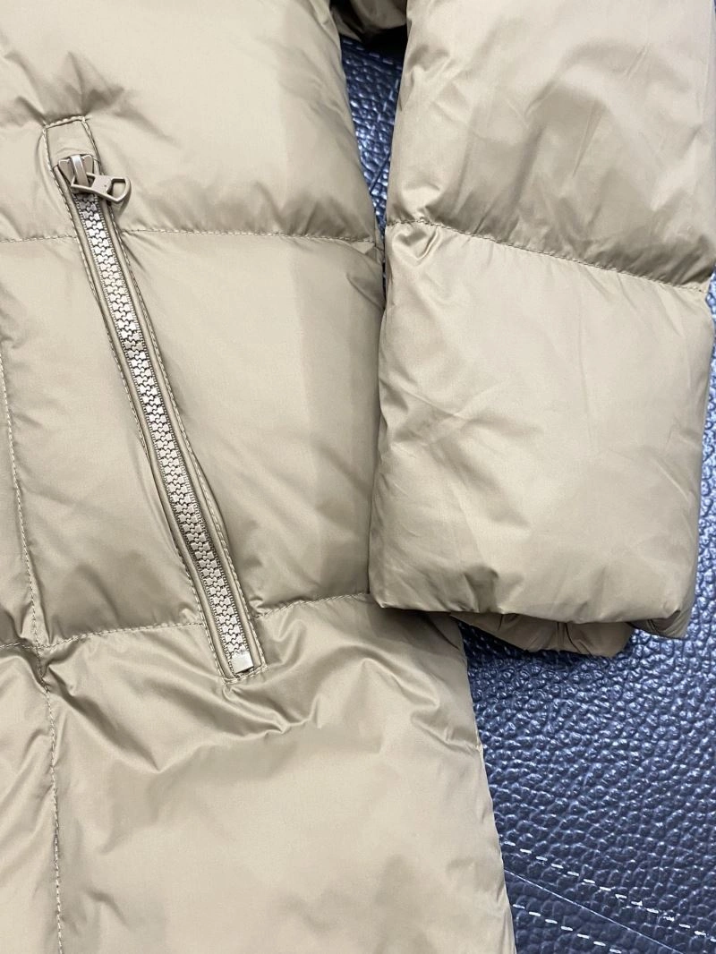 Low-cost Burberry Down Jackets