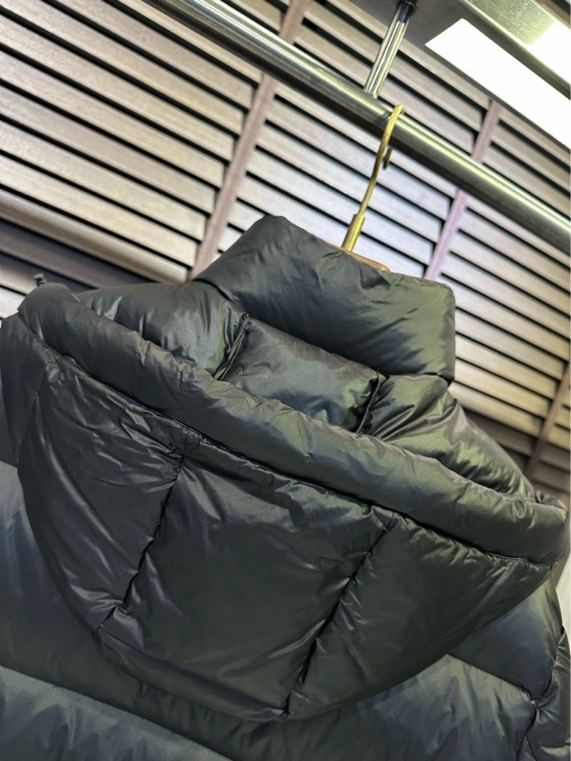 Top mirror Burberry Down Jackets