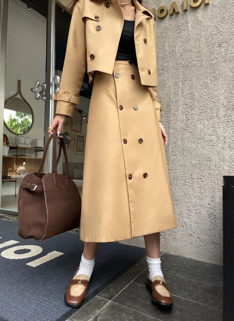 Indistinguishable Burberry Dress Suits