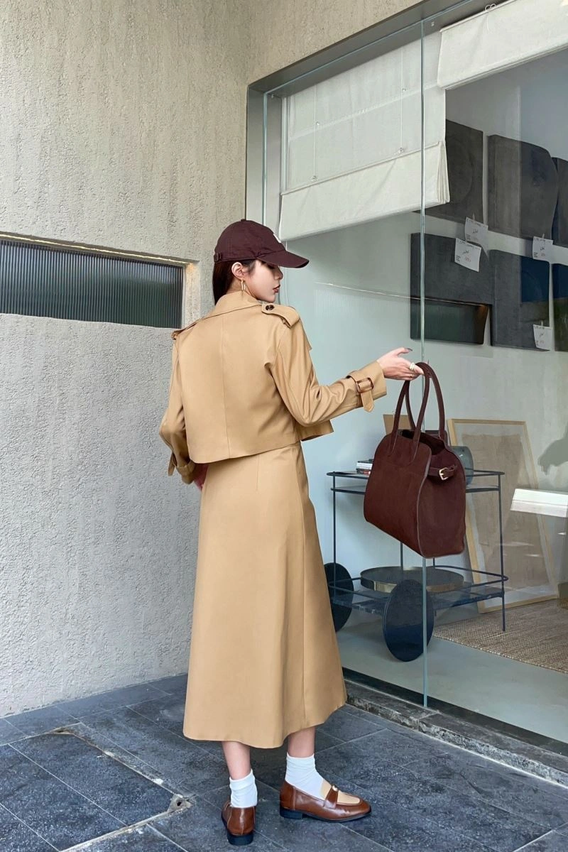 Indistinguishable Burberry Dress Suits