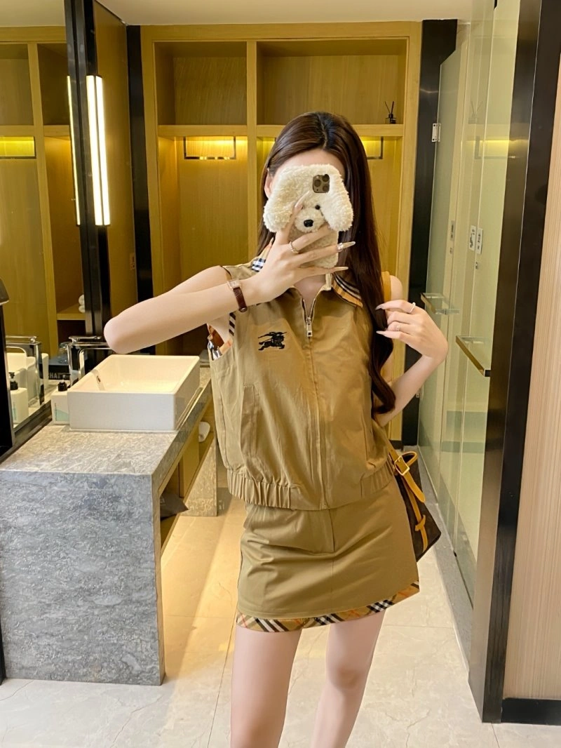 1:1 copy Burberry Dress Suits