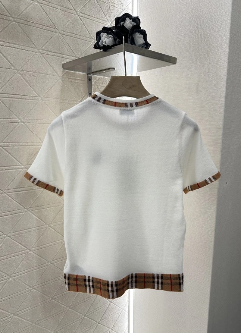 High fidelity Burberry Dress Suits