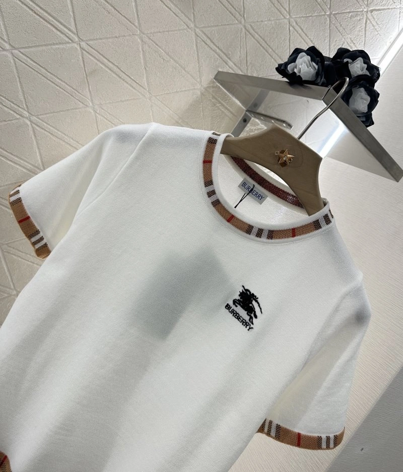 High fidelity Burberry Dress Suits