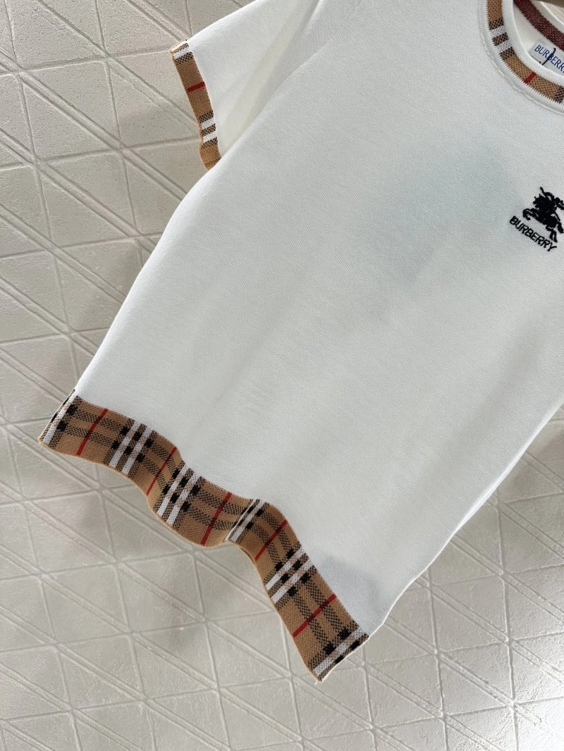 High fidelity Burberry Dress Suits