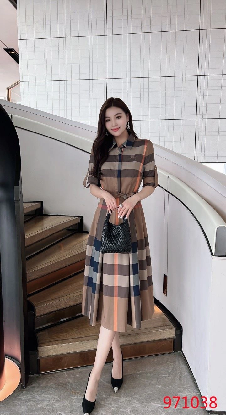 Brand-original Burberry Dress