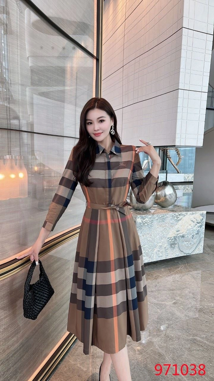 Brand-original Burberry Dress