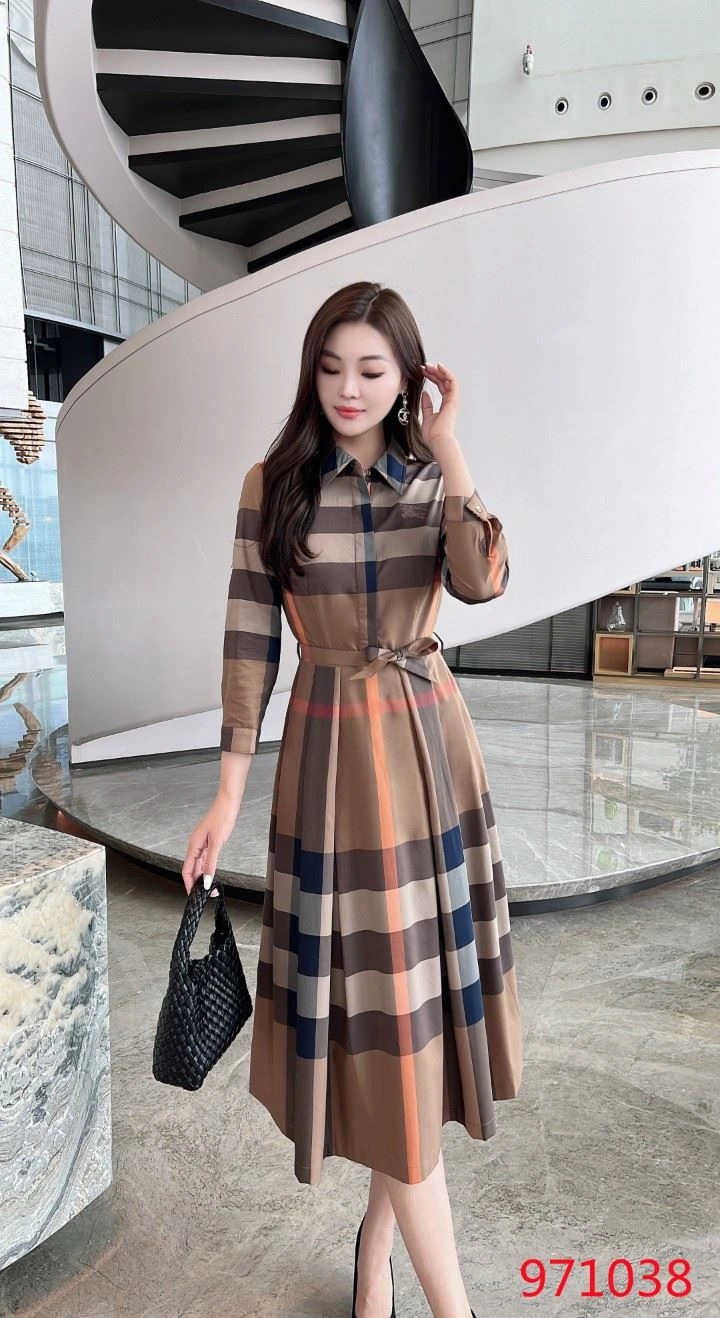 Brand-original Burberry Dress