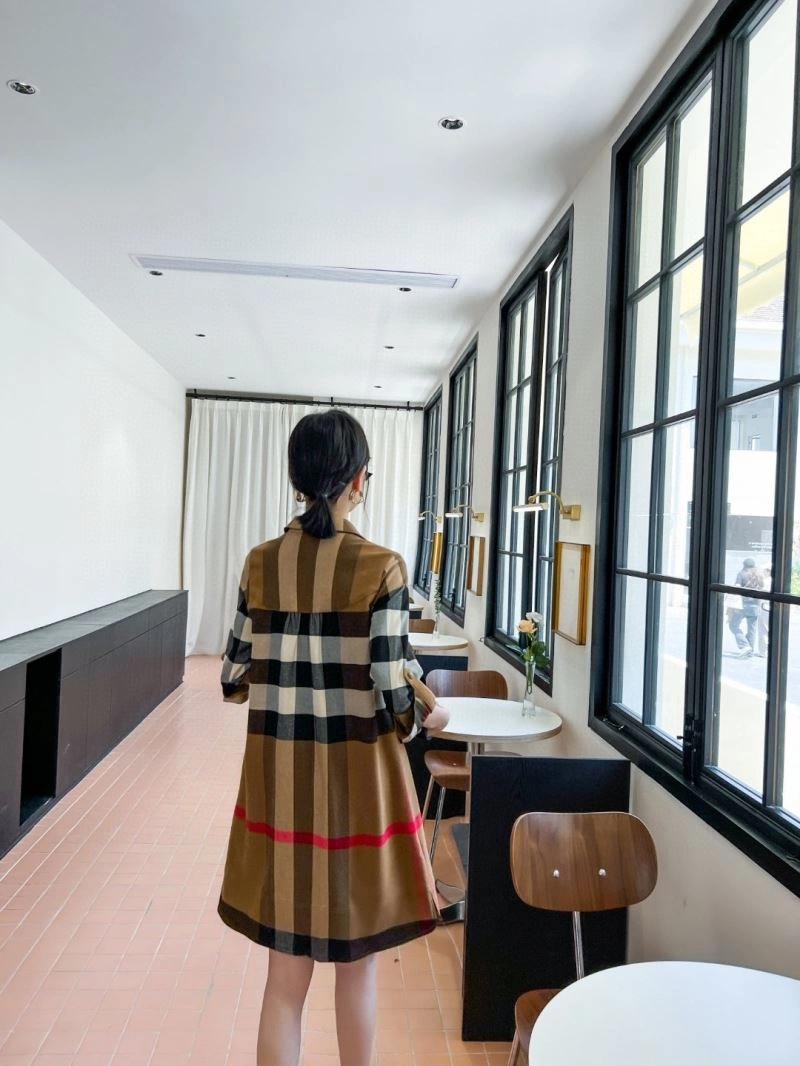Factory-made Burberry Dress
