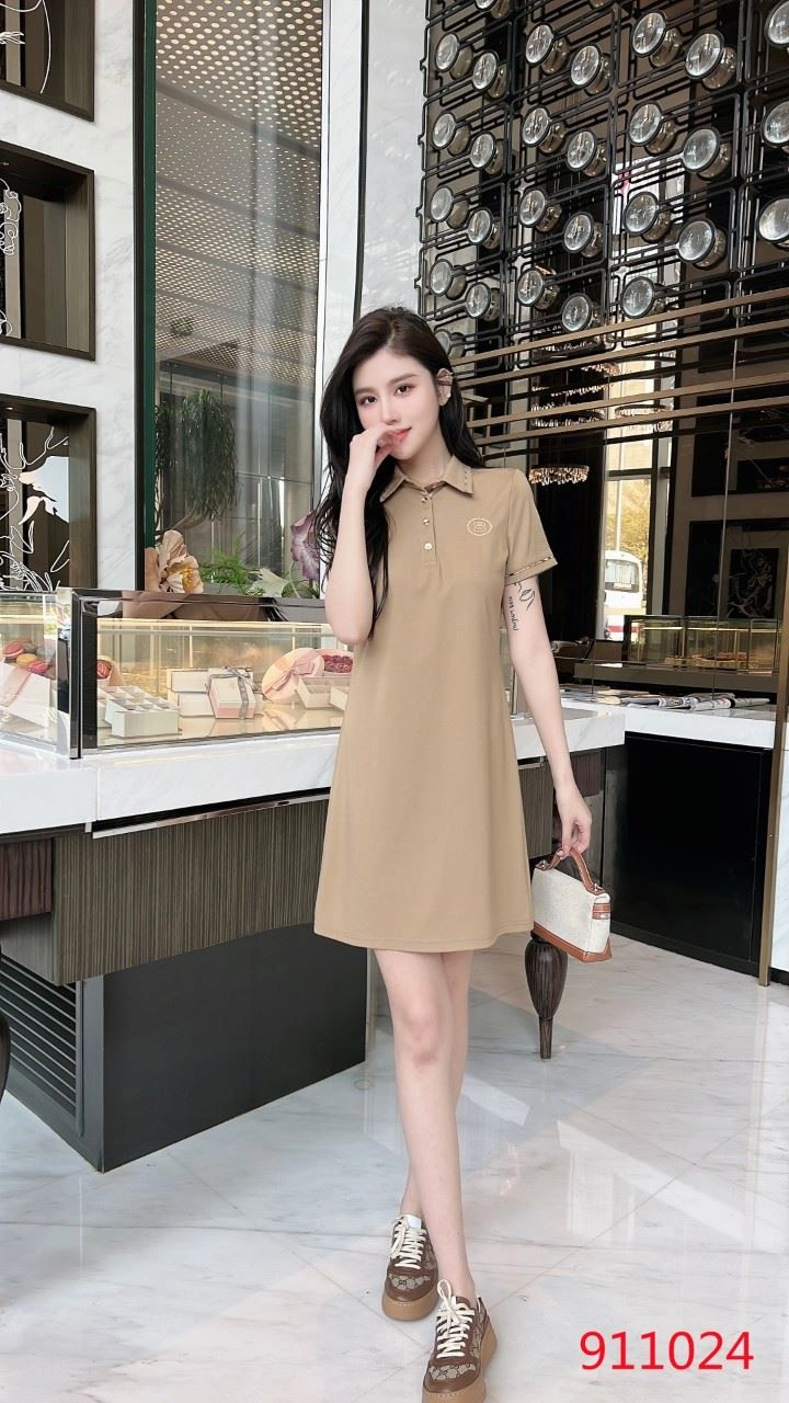 Low-cost Burberry Dress