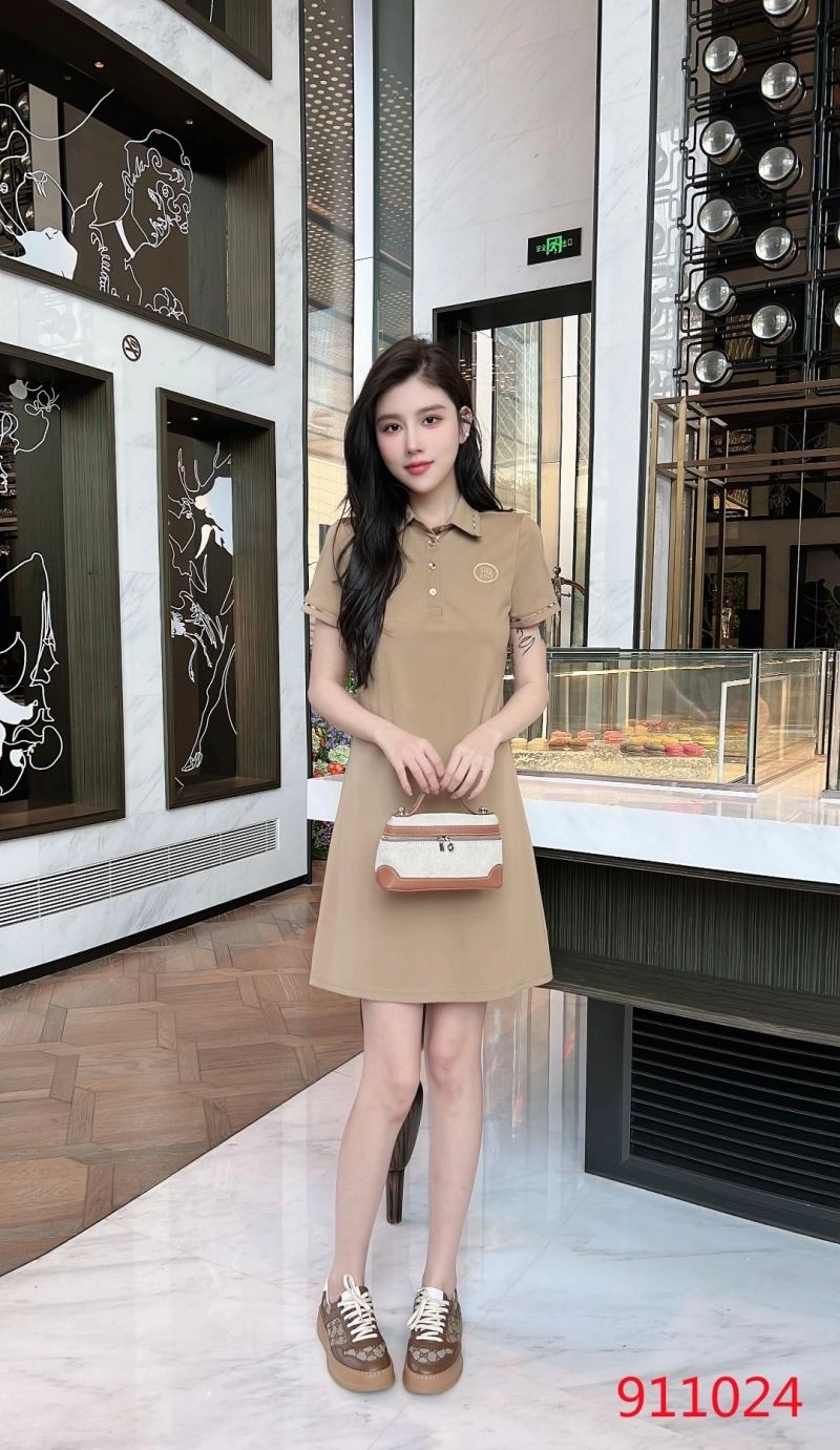 Low-cost Burberry Dress