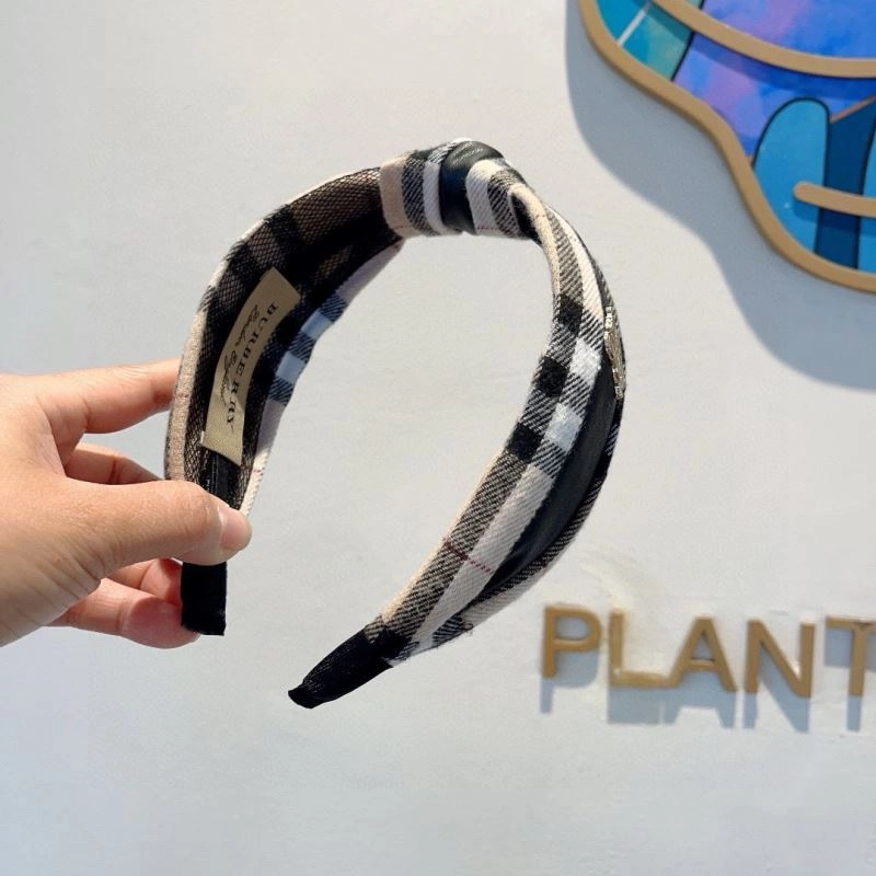 Accurate model Burberry Hair Hoop
