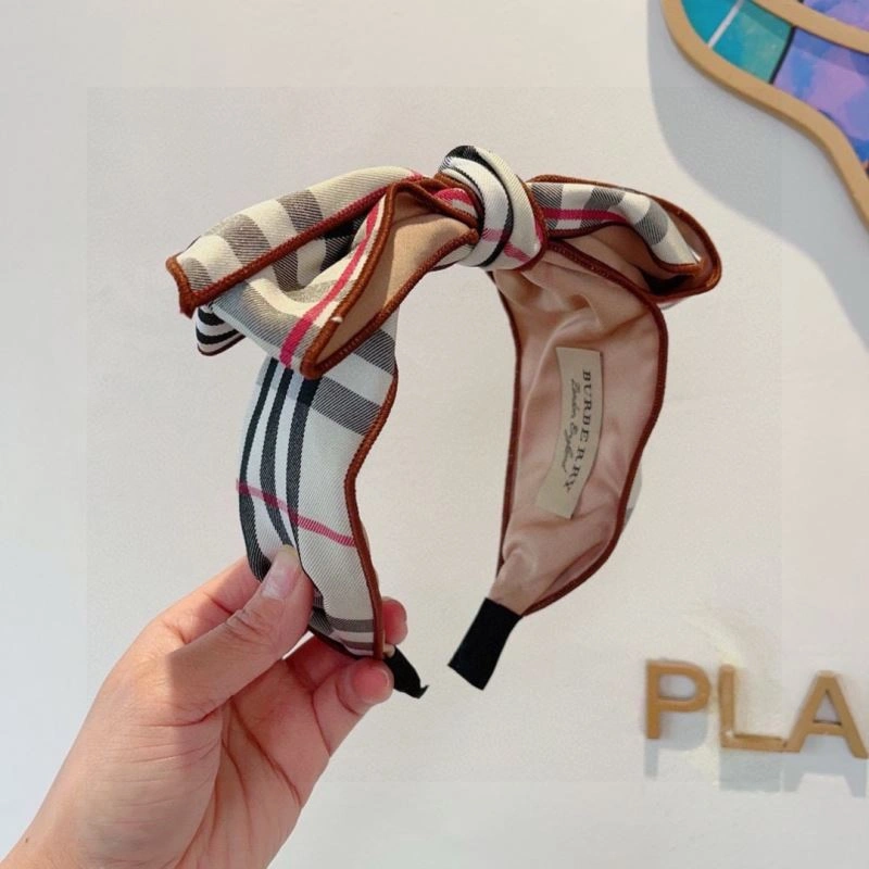 Accurate model Burberry Hair Hoop