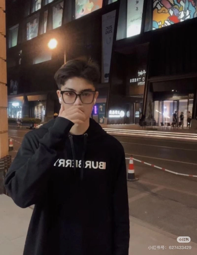 Economical Burberry Hoodies