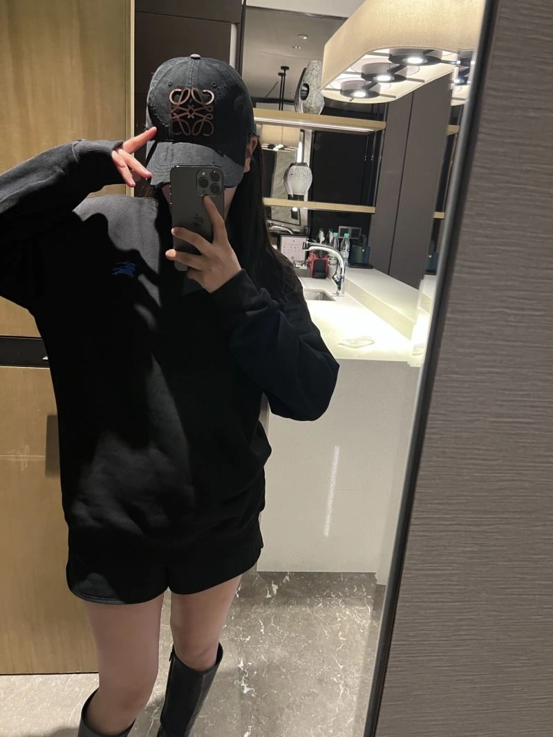 Low-cost Burberry Hoodies
