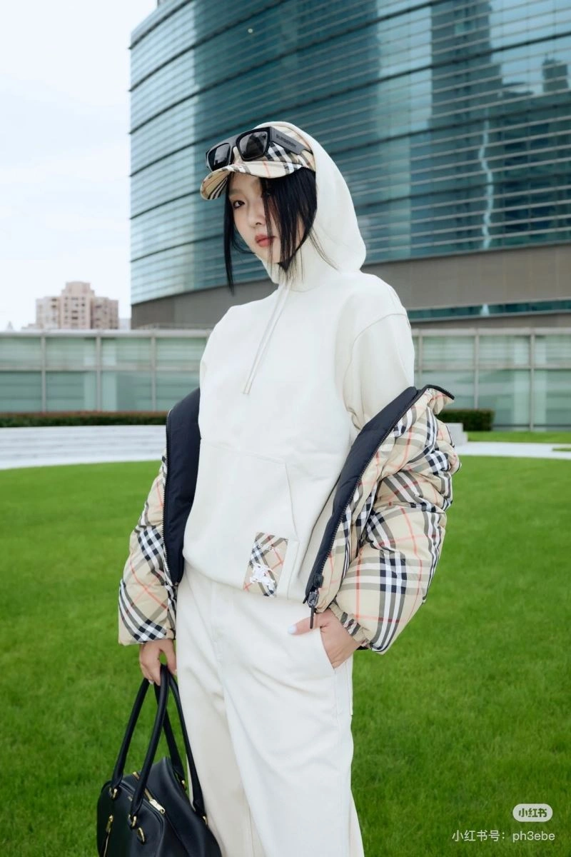Accurate model Burberry Hoodies