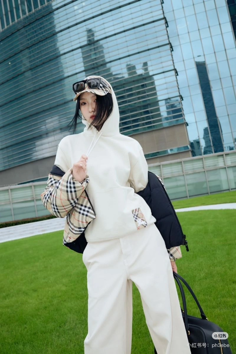 Accurate model Burberry Hoodies