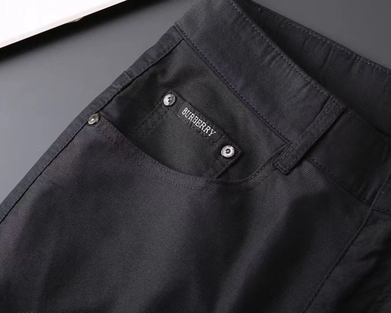 Top match Burberry Jeans