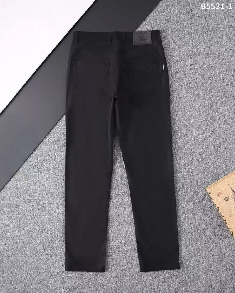 Top match Burberry Jeans