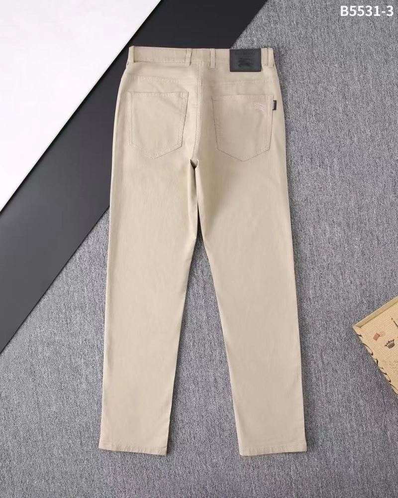 Top match Burberry Jeans