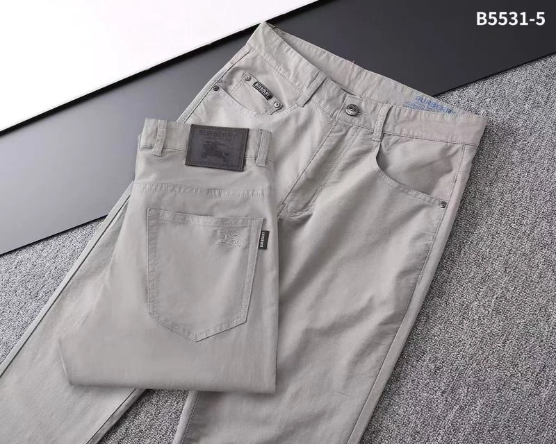 Top match Burberry Jeans