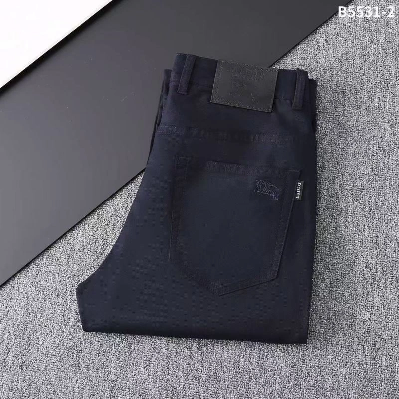 Top match Burberry Jeans