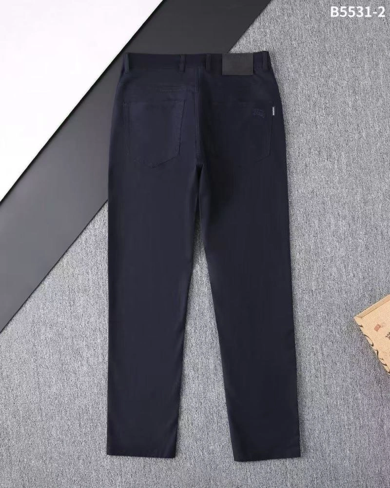Top match Burberry Jeans
