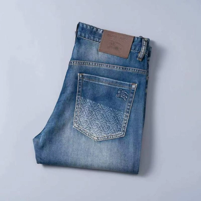 Accurate model Burberry Jeans