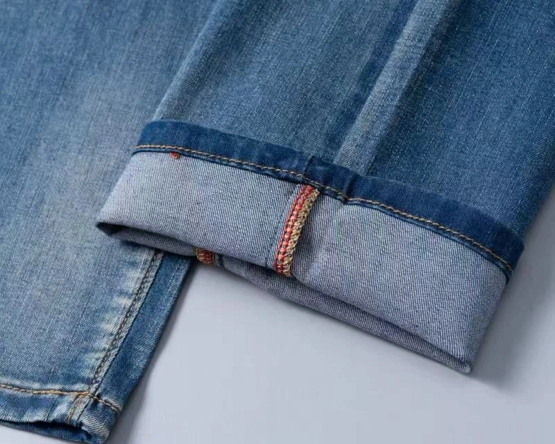 Accurate model Burberry Jeans