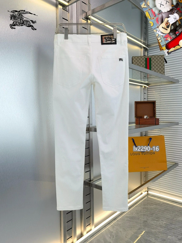 Top match Burberry Jeans